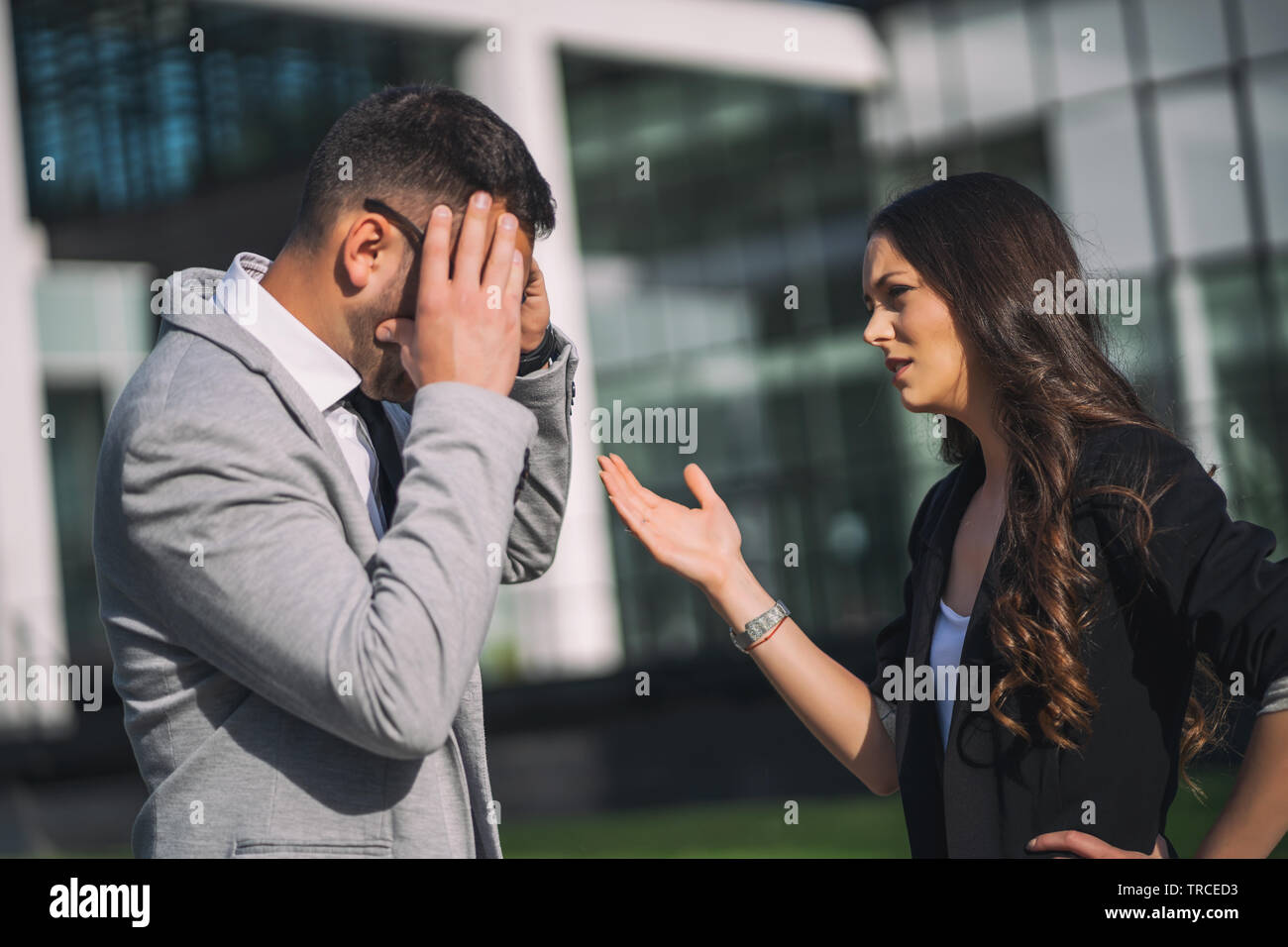 Overworked chef hi-res stock photography and images - Alamy