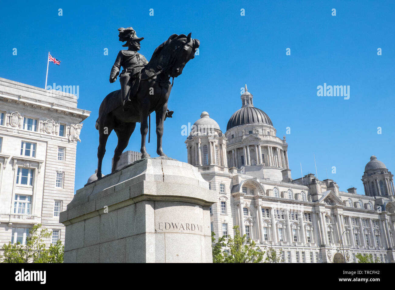 King edward vii equestrian statue hi-res stock photography and images ...