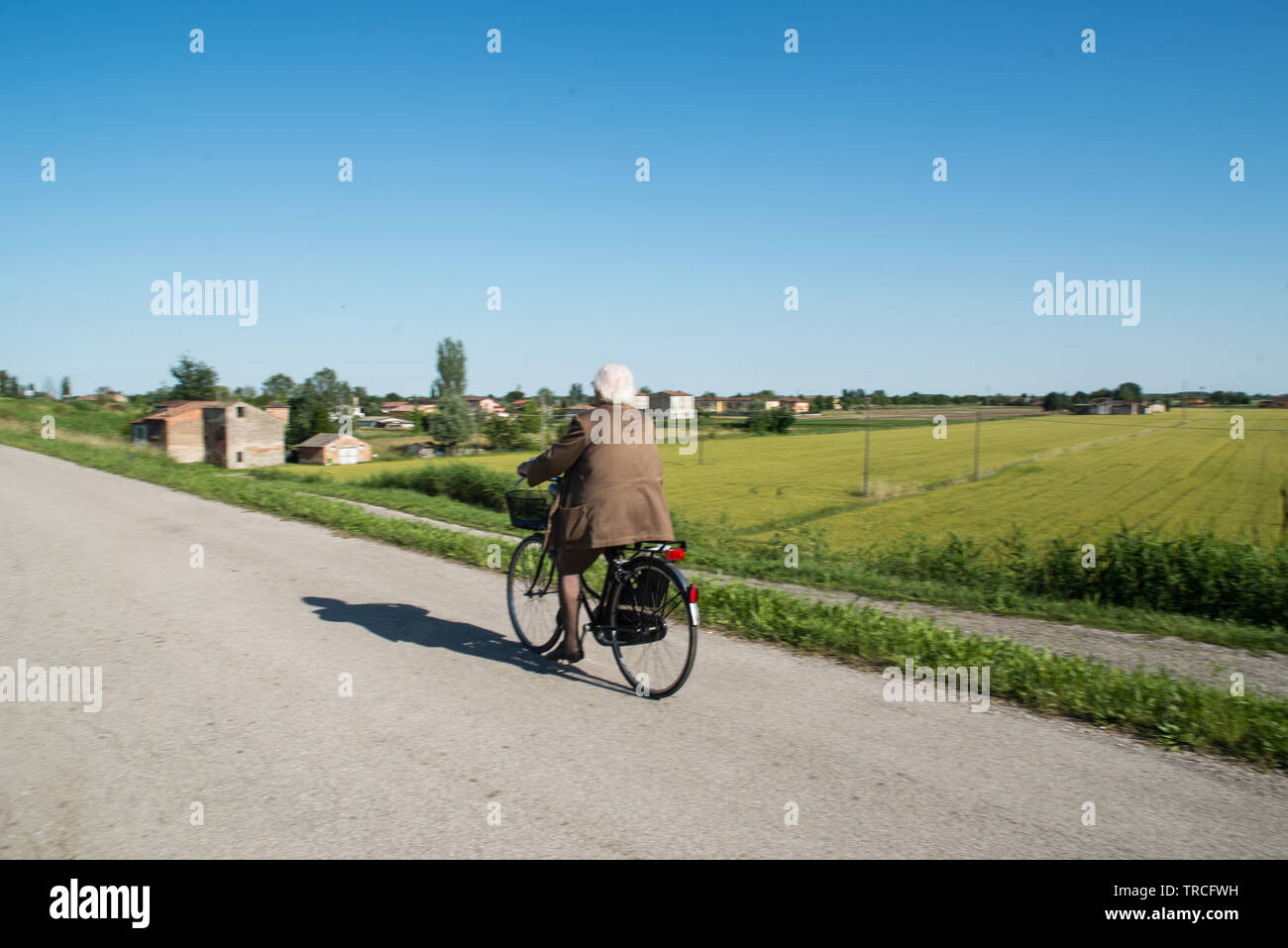 Returning home after work hi-res stock photography and images - Alamy
