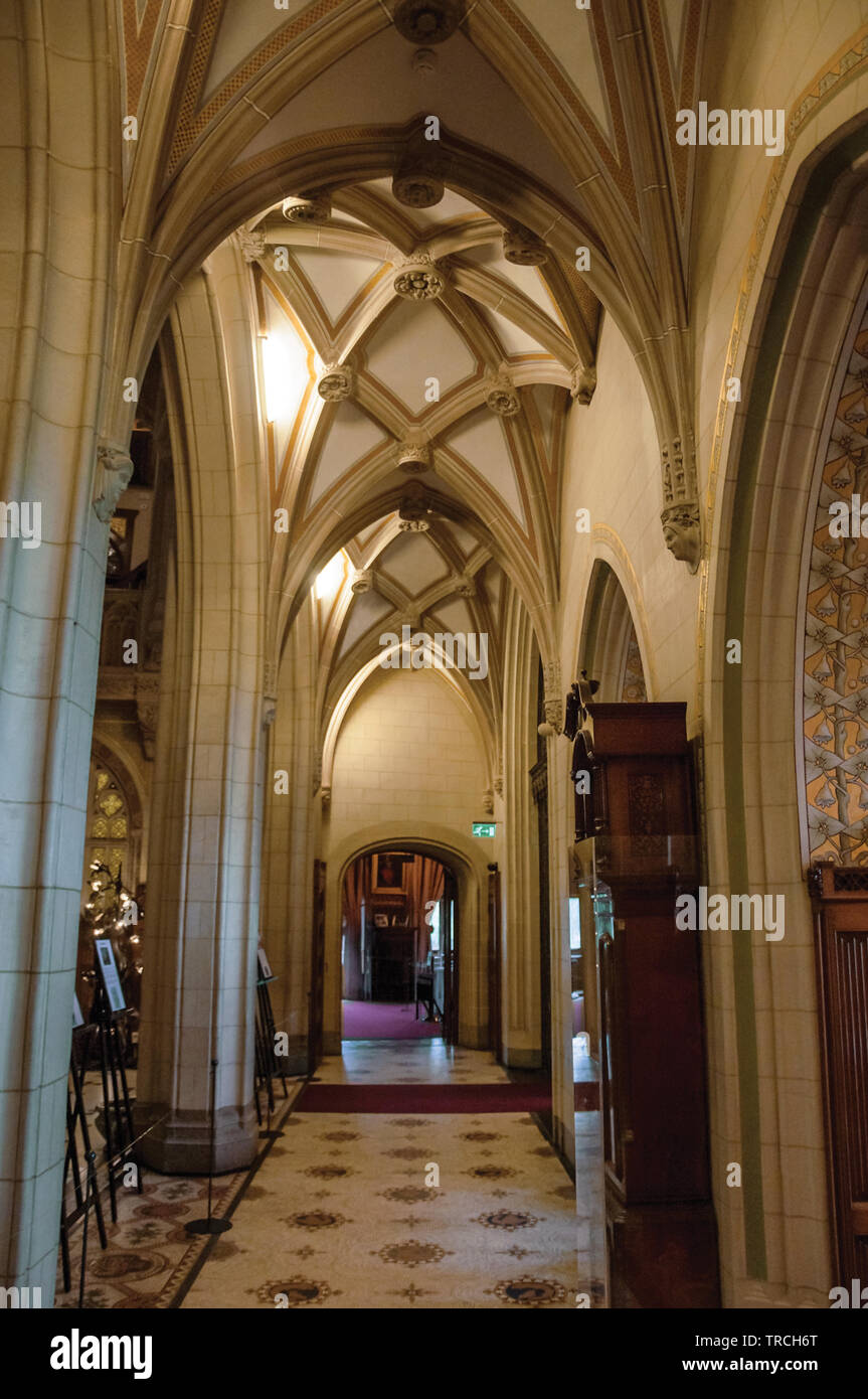 Gothic castle hallway hi-res stock photography and images - Alamy