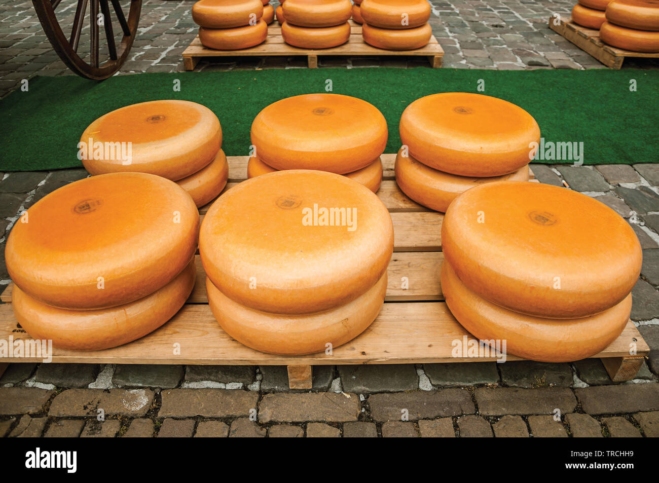 Pallet of cheese hi-res stock photography and images - Alamy