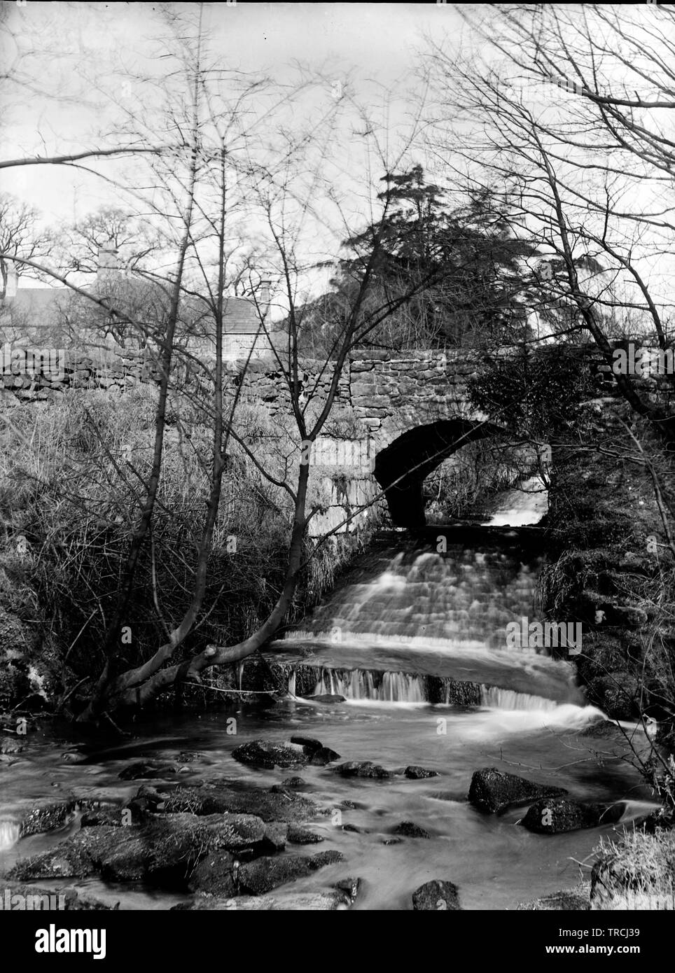 Weir waterway Black and White Stock Photos & Images - Alamy