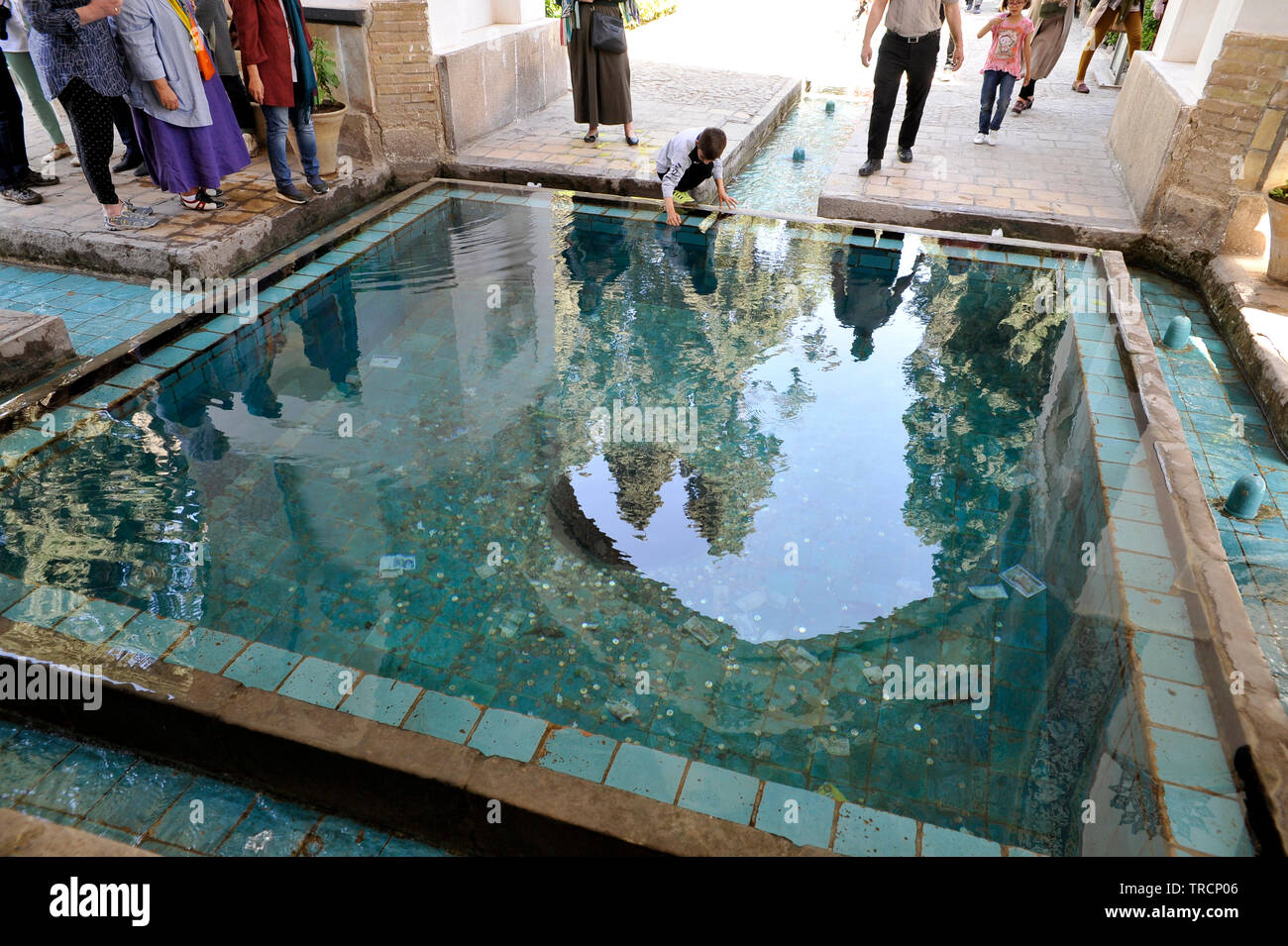Fin Garden (Persian: باغ فین‎ Bagh-e Fin) located in Kashan, is a ...