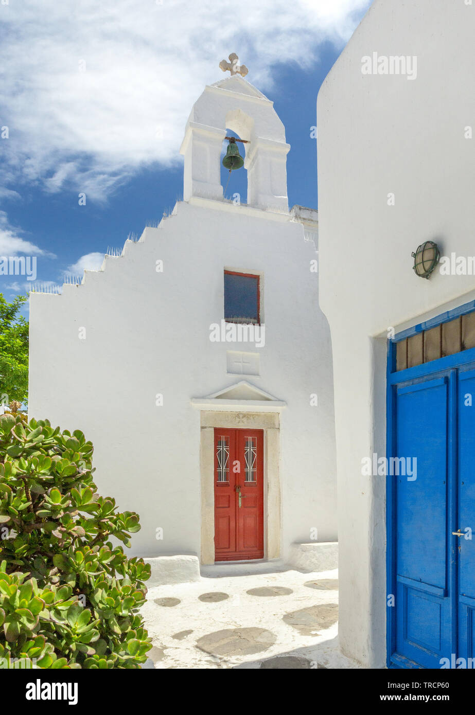 Small Catholic church in Mykonos, Greece Stock Photo - Alamy