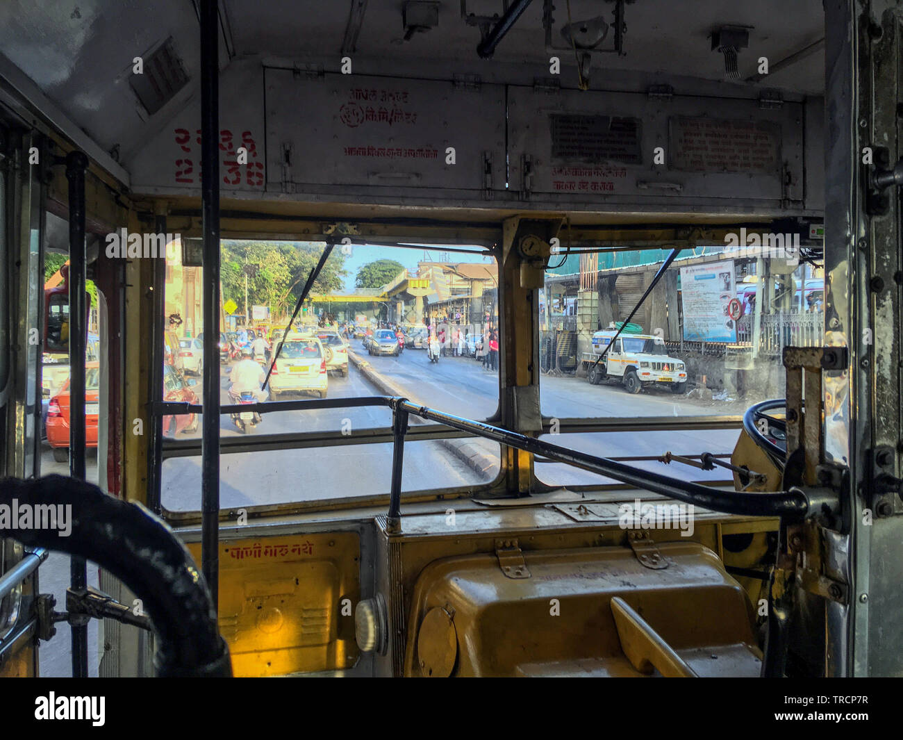 Best bus hi-res stock photography and images - Alamy