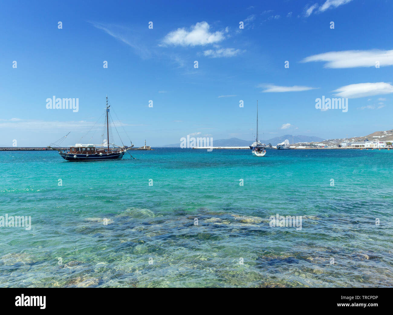 Delos ships hi-res stock photography and images - Alamy