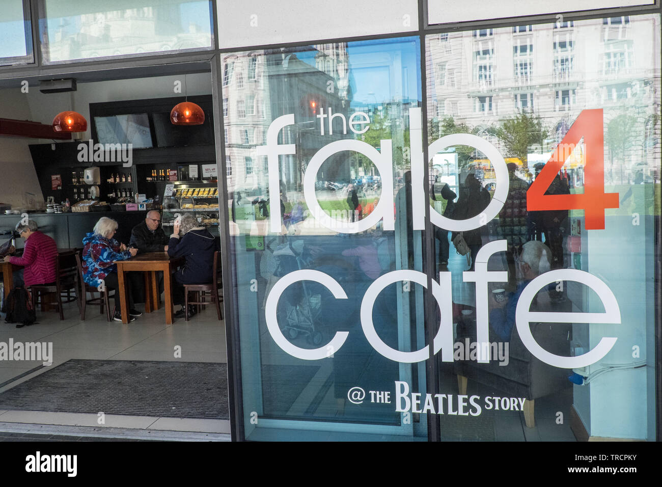 The fab 4 cafe hi-res stock photography and images - Alamy