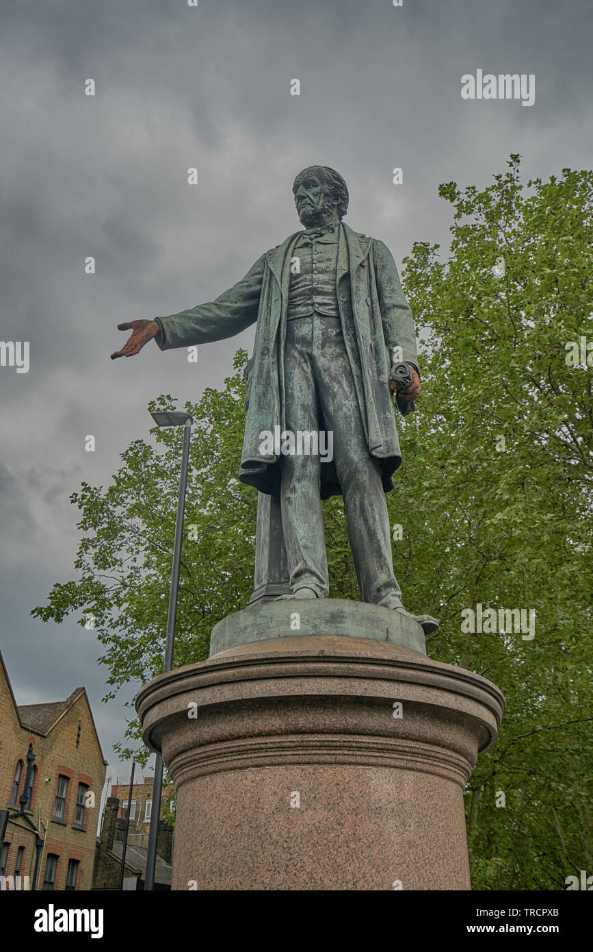 Statue of william gladstone bromley by bow hi-res stock photography and ...