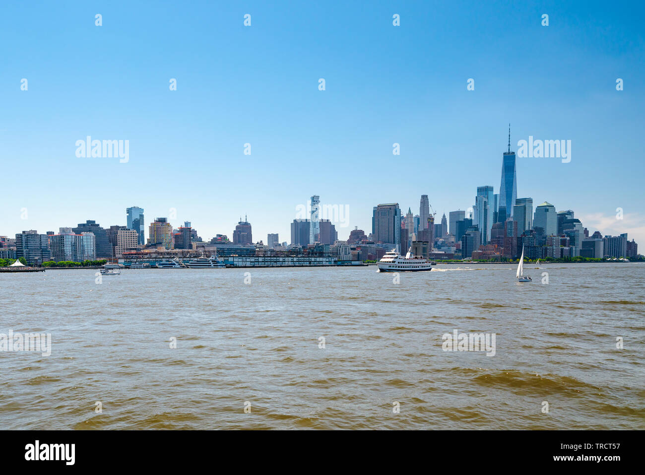 East River Waterfront. Lower Manhattan Skyscrapers. Boat Tour Journey ...