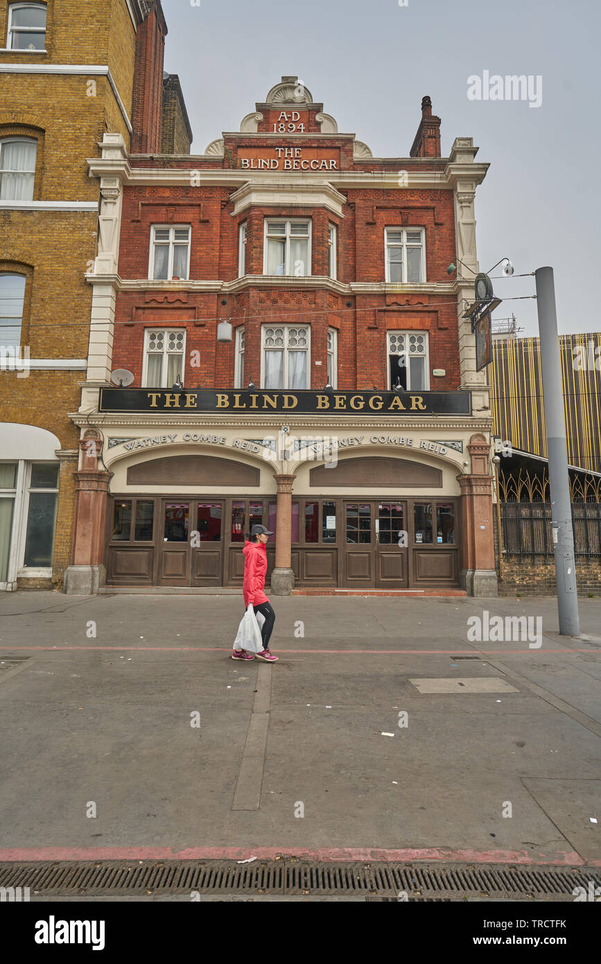 Blind beggar pub krays hi-res stock photography and images - Alamy
