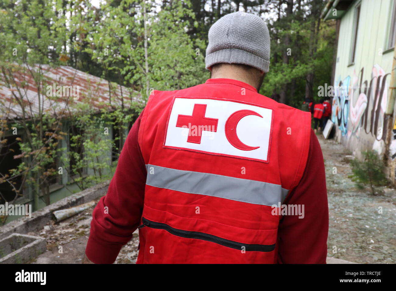 Red Cross Uniform High Resolution Stock Photography and Images - Alamy