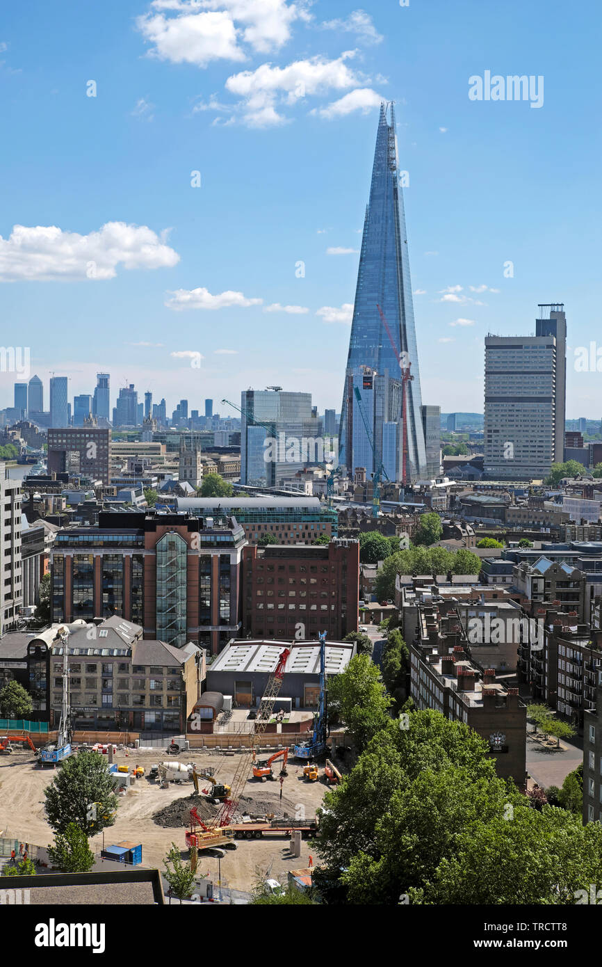 The shard construction hi-res stock photography and images - Alamy
