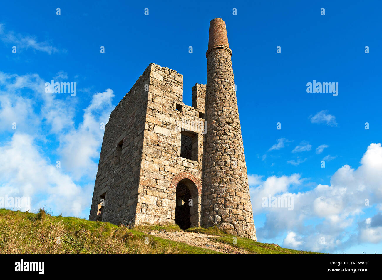 old tin mine engine house, cornwall, england, uk Stock Photo - Alamy