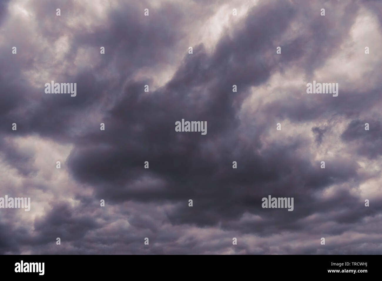 Scary and bloody sky background - dramatic stormy weather with dark ...