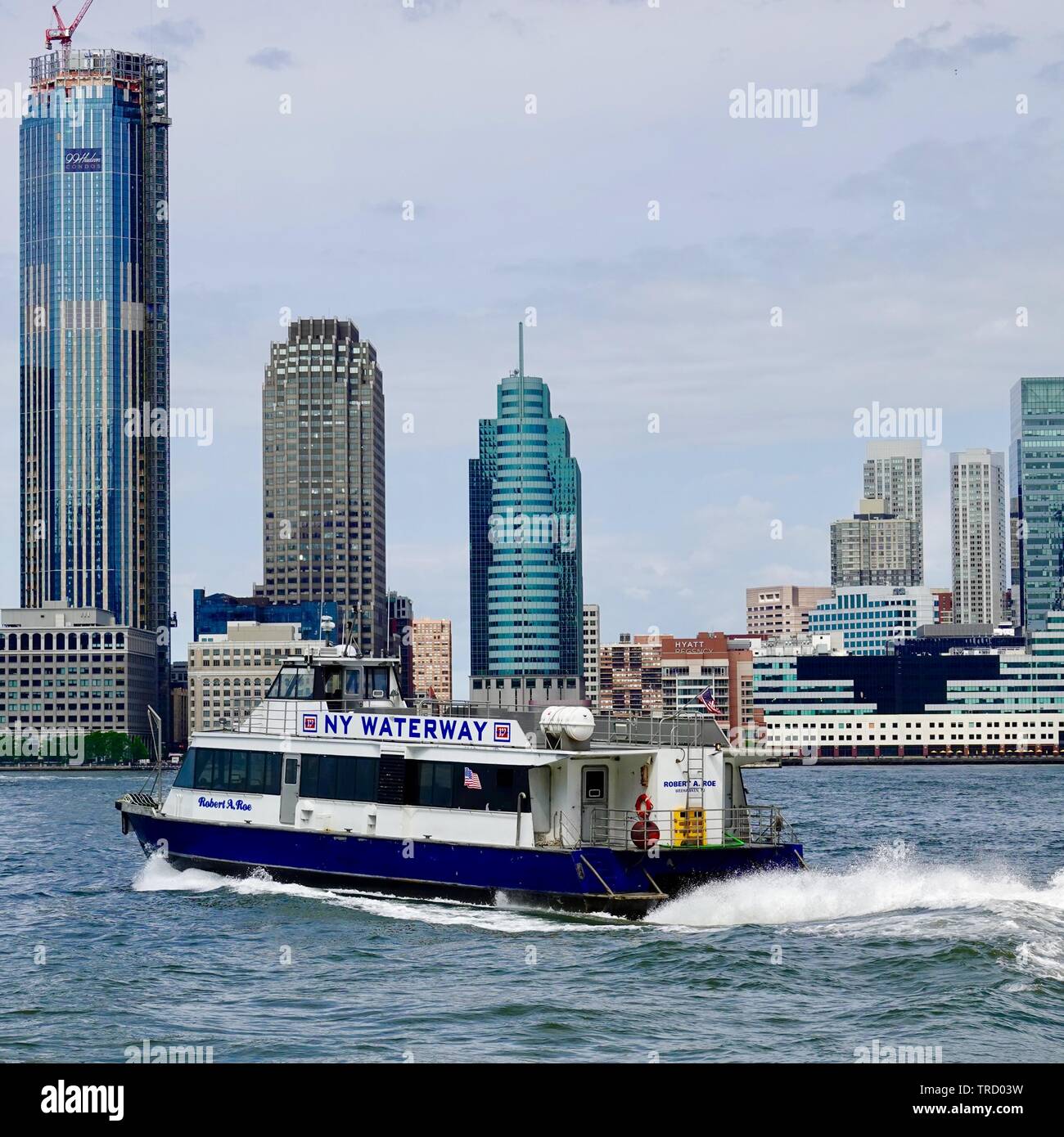 Ny waterway taxi boat robert a roe hi-res stock photography and images ...