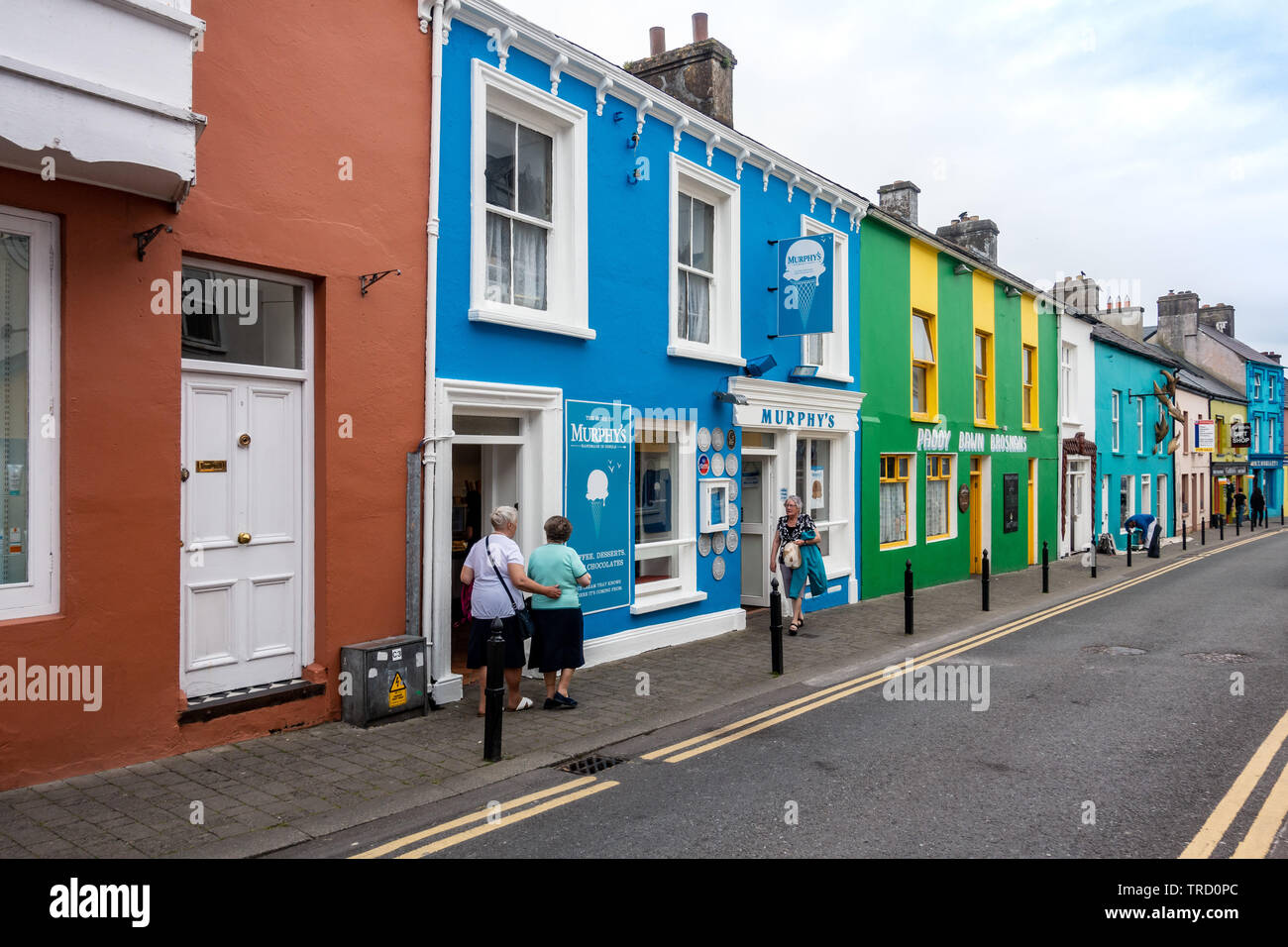 Colorful storefronts hi-res stock photography and images - Alamy