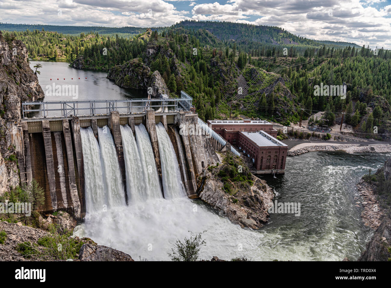 Long lake dam hi-res stock photography and images - Alamy