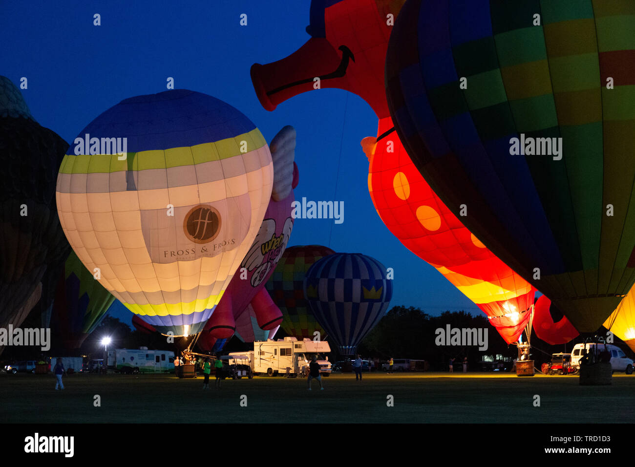 Balloon glow at the 2019 Villages Polo Club Hot Air Balloon Festival ...