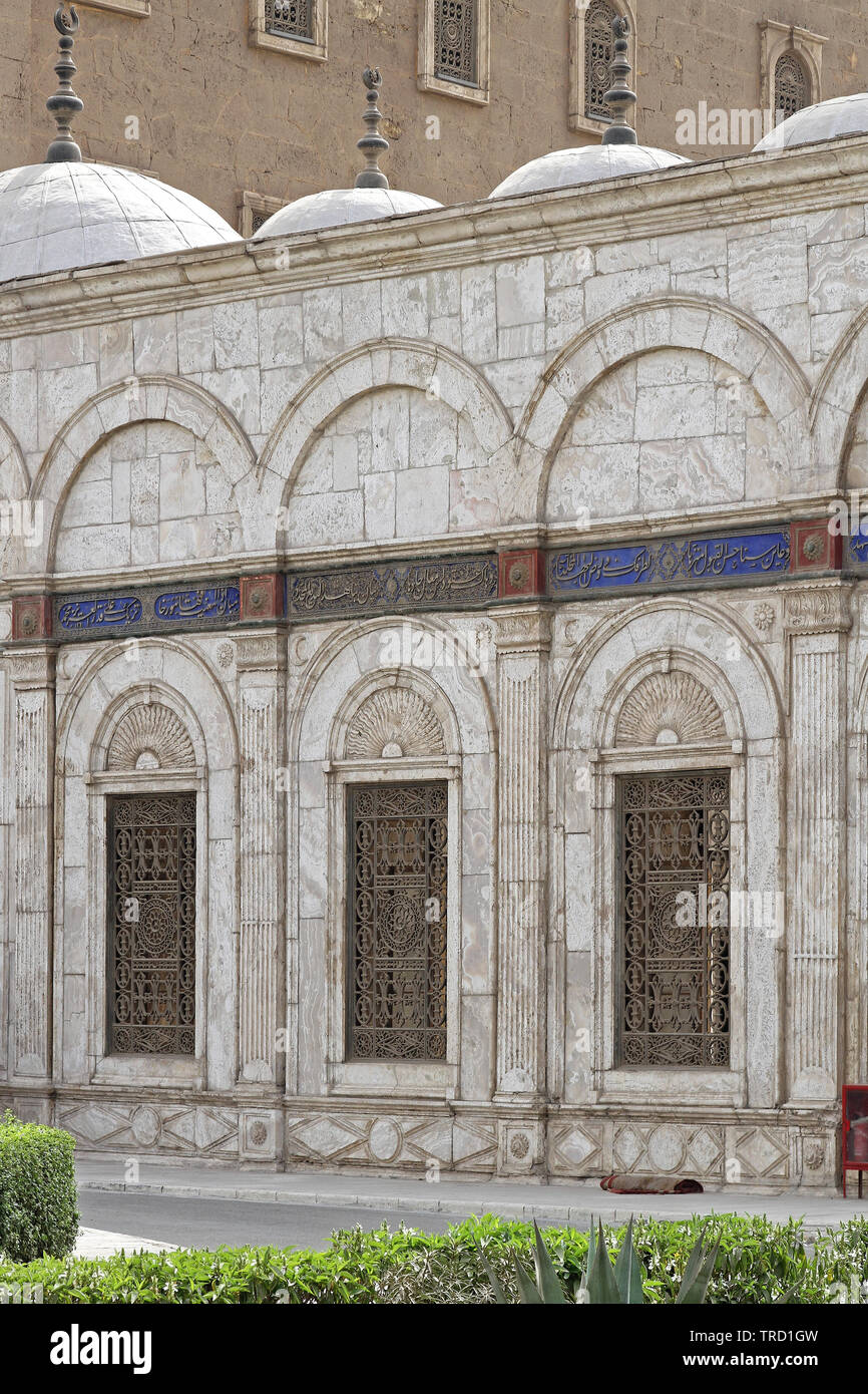 White Walls at Alabaster Mosque in Cairo Citadel Egypt Stock Photo - Alamy