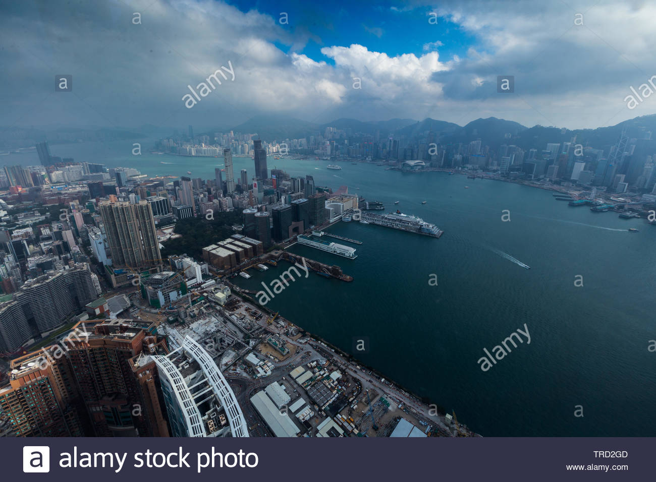 Tallest Buildings In Hong Kong High Resolution Stock Photography and ...