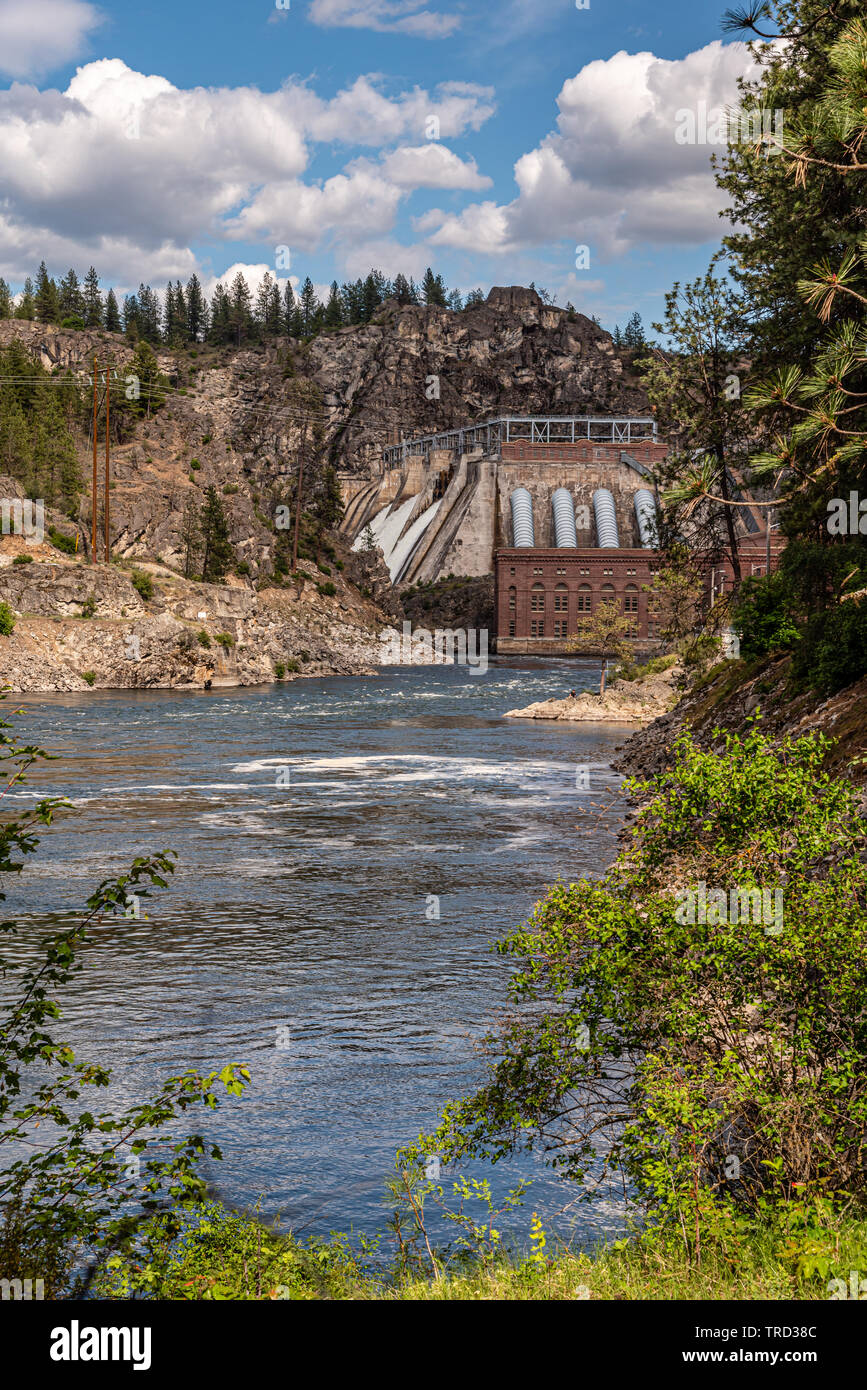 The old river control structure hi-res stock photography and images - Alamy