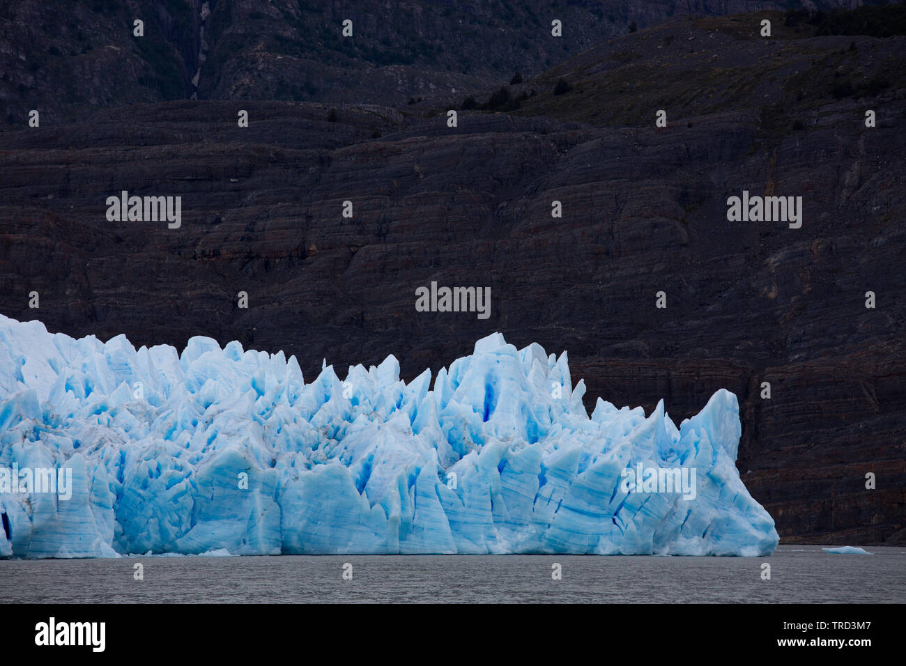 Ice mountain jagged hi-res stock photography and images - Alamy