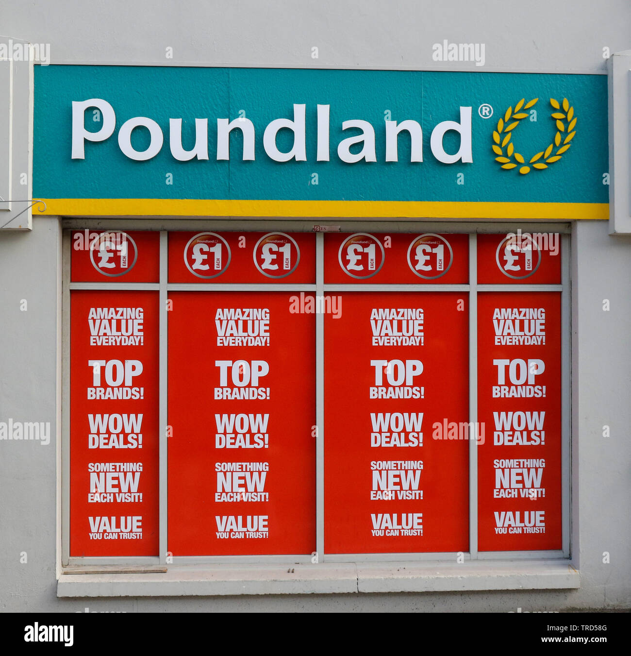 Poundland advertising hi-res stock photography and images - Alamy