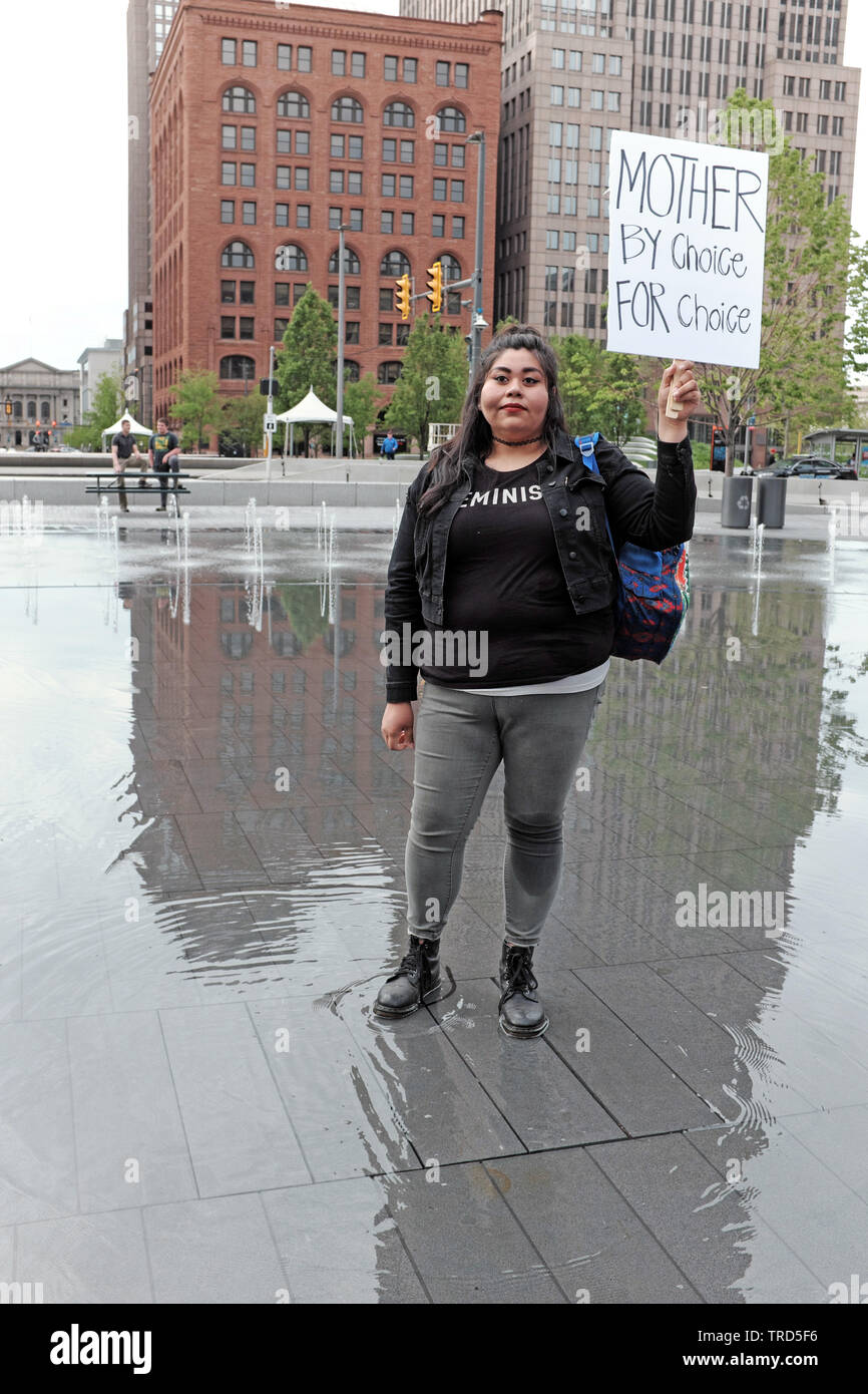 Ohio woman pro choice hi-res stock photography and images - Alamy