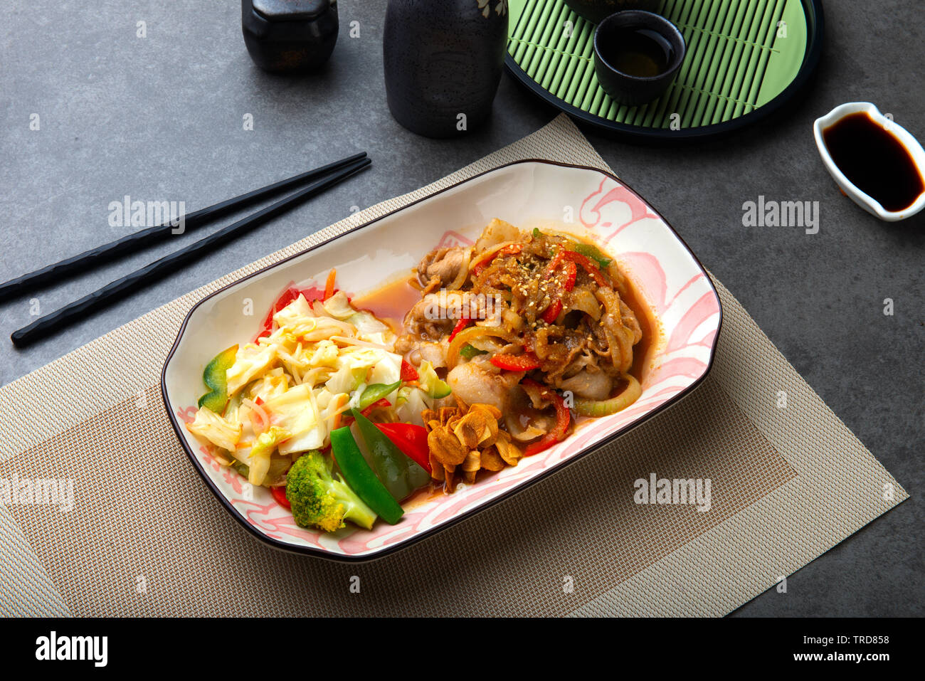 japanese stir fry itame pork and cabbage Stock Photo - Alamy