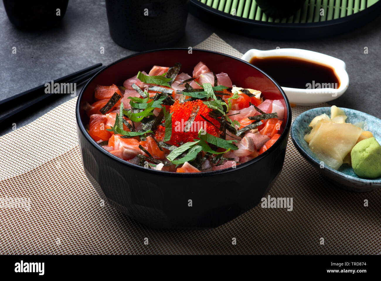 Salmon Don a bowl of rice with sashimi on top Stock Photo - Alamy