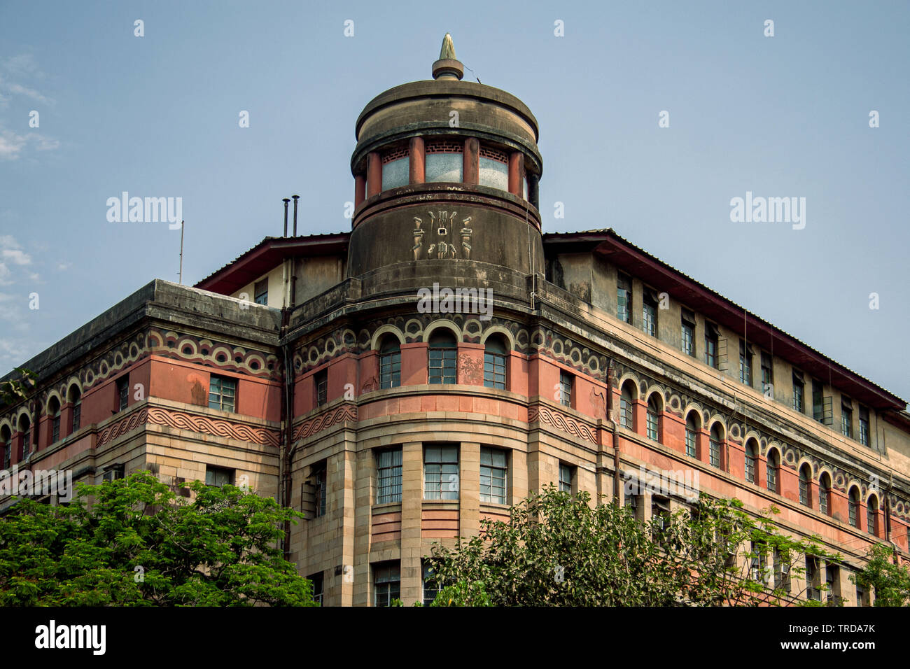 07 Mar 2005 ART Deco Heritage Buildings , corner of P. M. Road & D.N ...