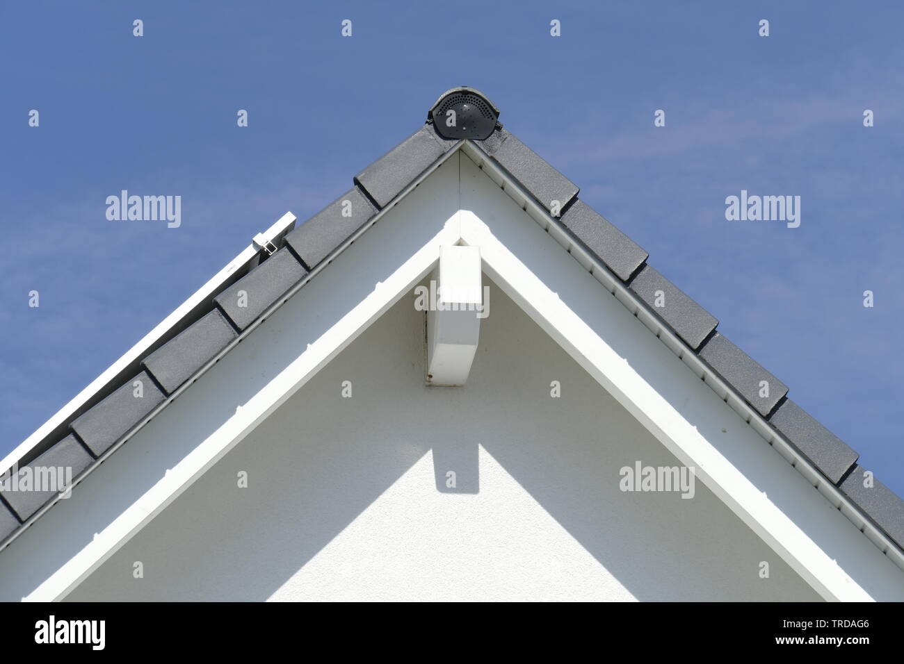 Gable Beams 8' Curved Cedar Wood Gable Beam