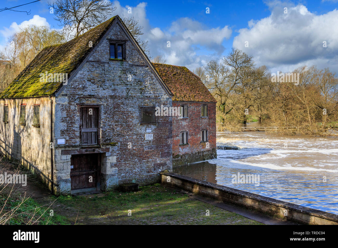 sturminster newton water mill, river stour, dorset, england, uk, gb ...