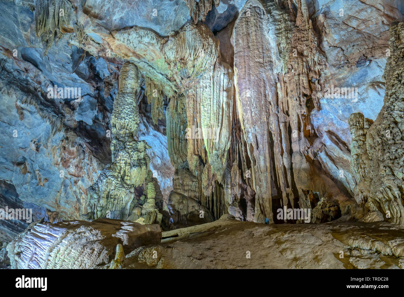 Cave-shaped limestone geological formations with beautiful stalactites ...