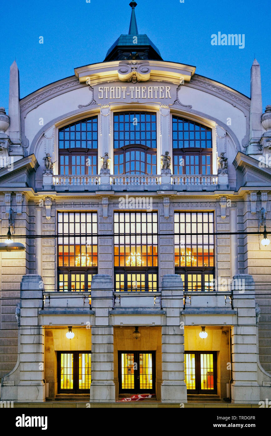 The city of the art hi-res stock photography and images - Alamy