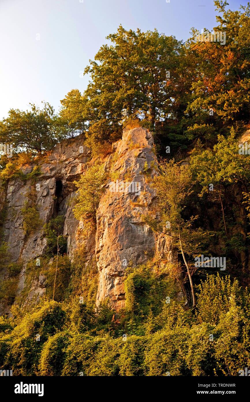 Karst rock formation hi-res stock photography and images - Alamy