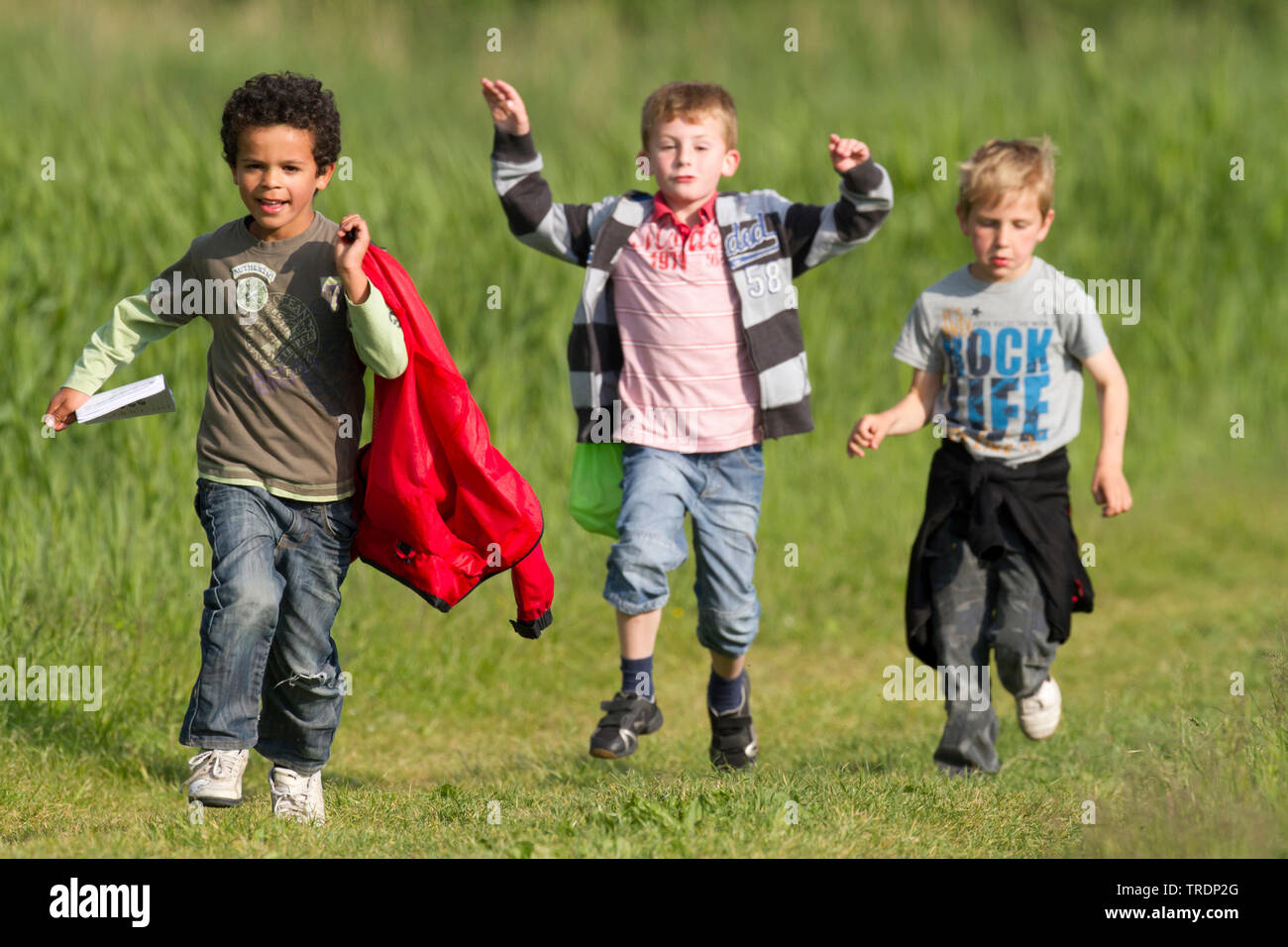 Children in nature hi-res stock photography and images - Alamy