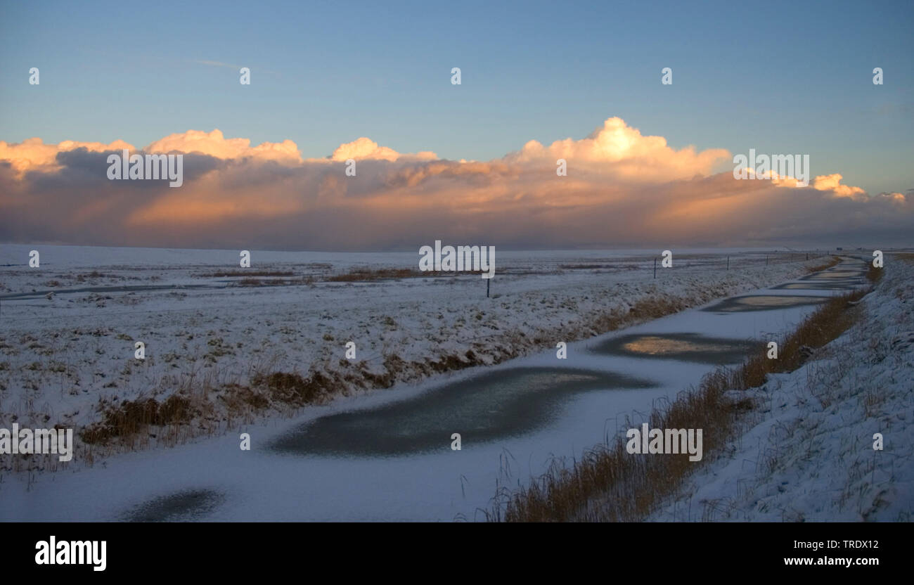 Dutch winter landscape hi-res stock photography and images - Alamy