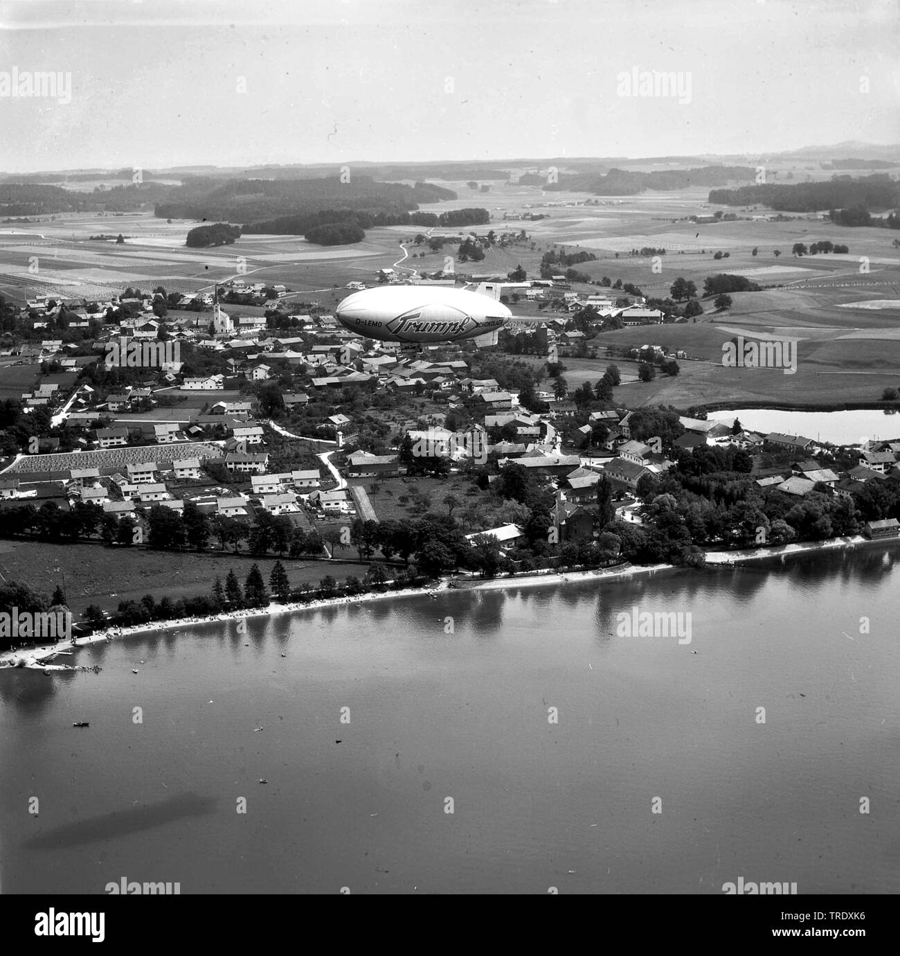 Aerial view from bridge Black and White Stock Photos & Images - Alamy