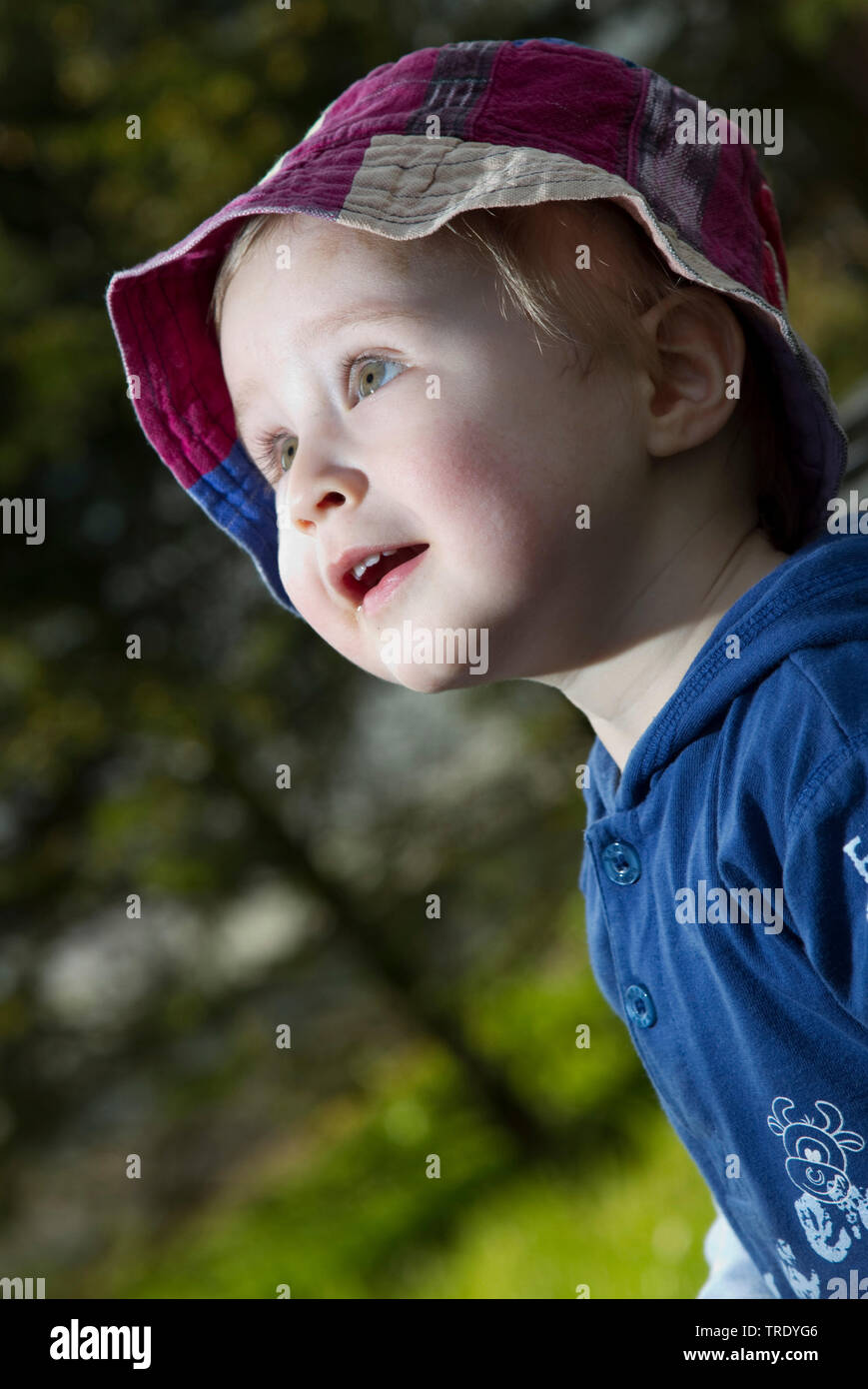 Open mouthed open mouthed open mouth hi-res stock photography and ...