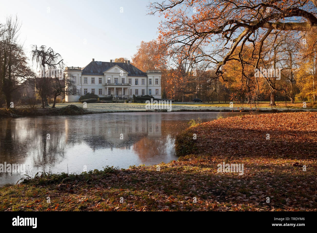 Buldern Castle in autumn, Germany, North Rhine-Westphalia, Muensterland ...