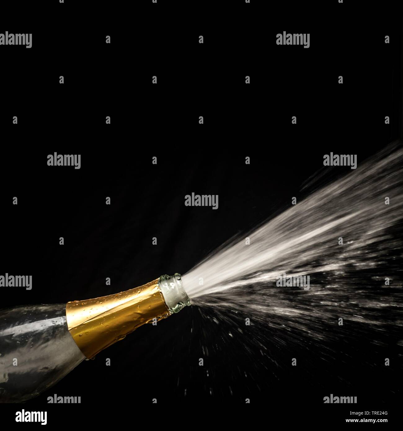 Champagne cork popping hi-res stock photography and images - Alamy