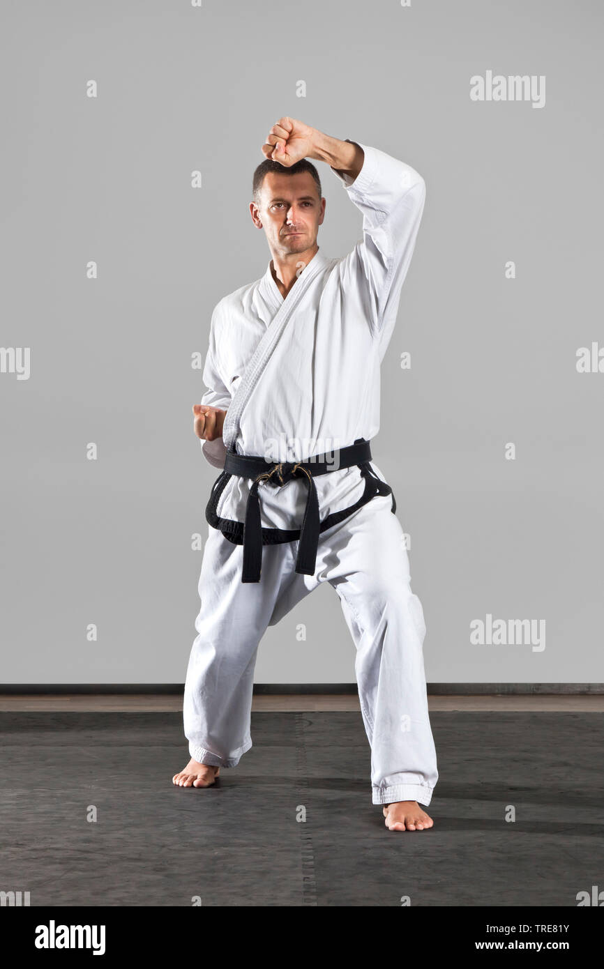 man training Taekwondo Stock Photo - Alamy