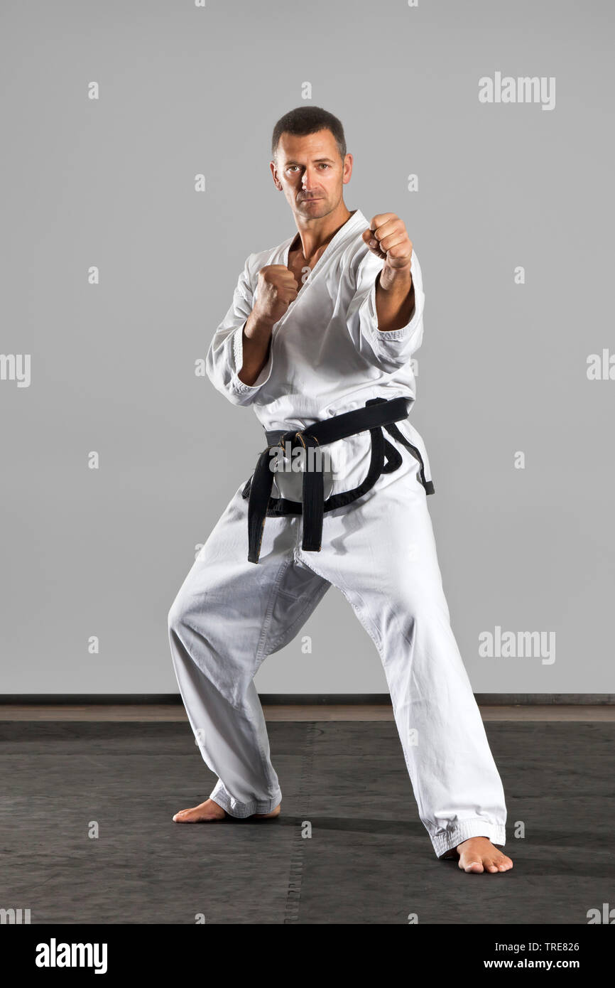 man training Taekwondo Stock Photo - Alamy