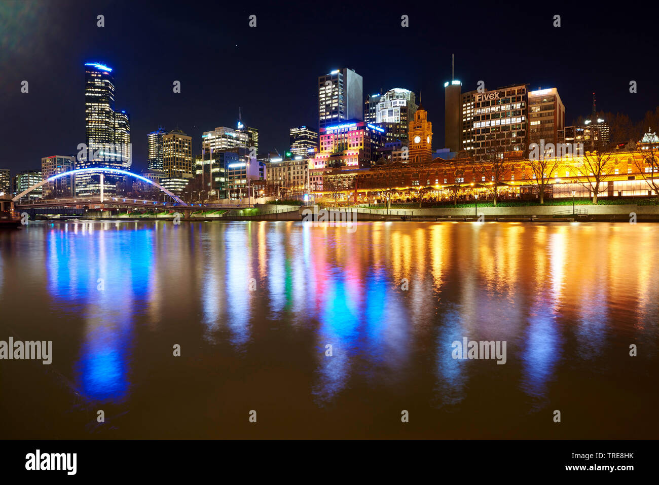 Melbourne at night hi-res stock photography and images - Alamy