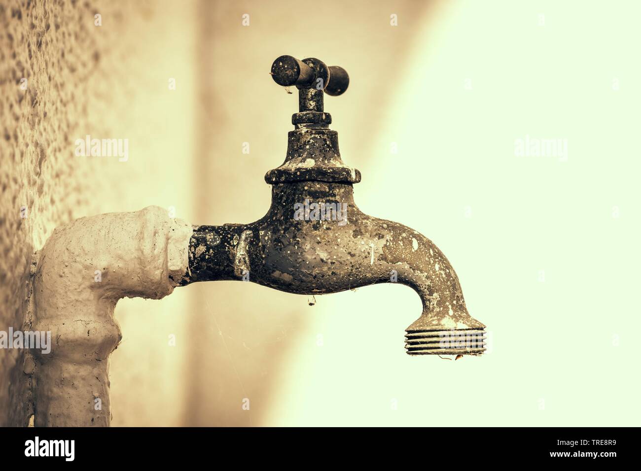 Old Spigot High Resolution Stock Photography and Images - Alamy