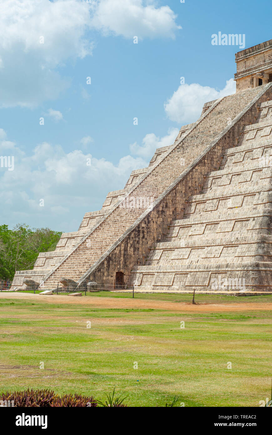 Entrance scale of the Mayan Pyramid of Kukulkan, known as El Castillo ...