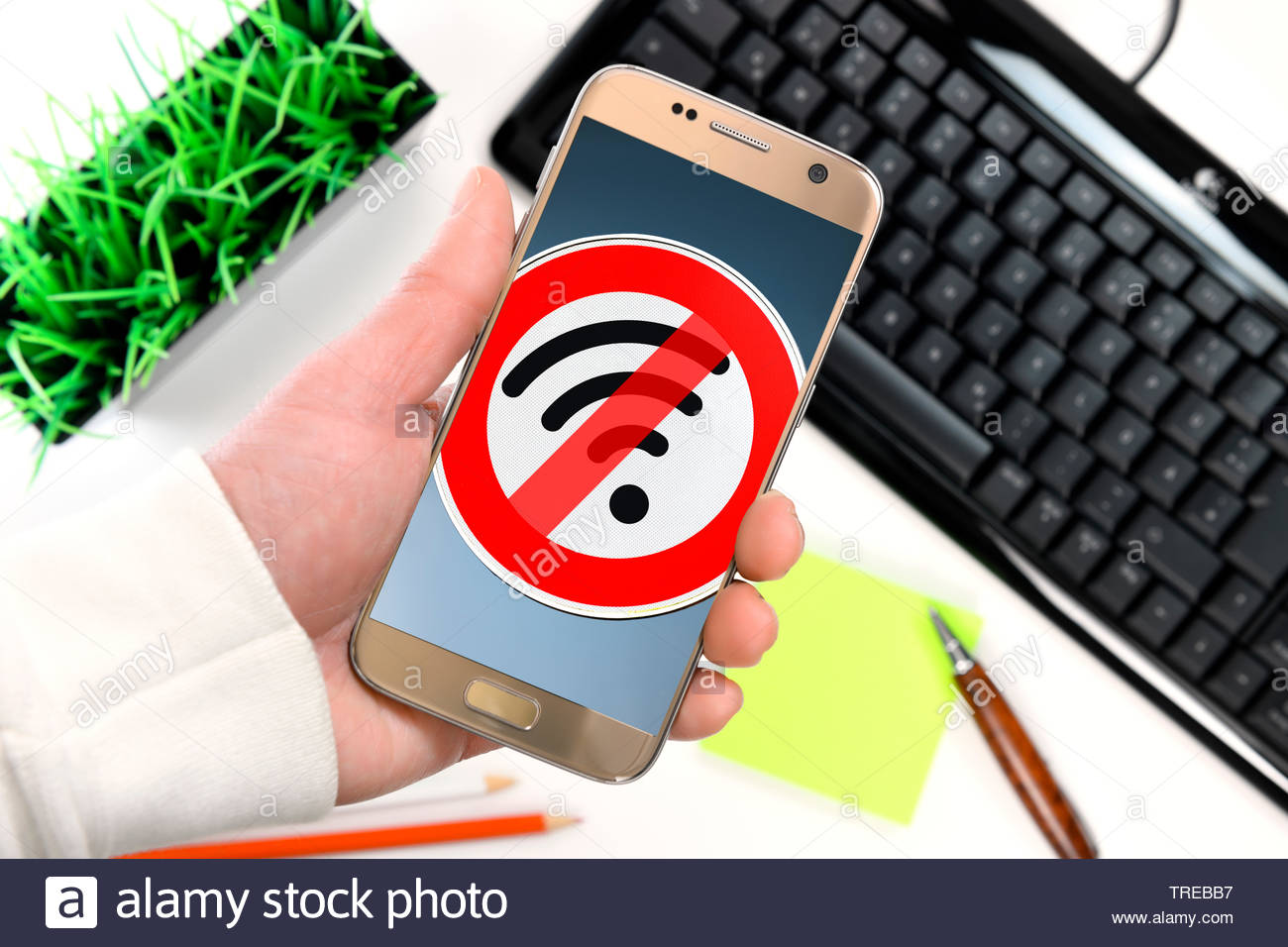 No Cell Phones Sign High Resolution Stock Photography and Images - Alamy