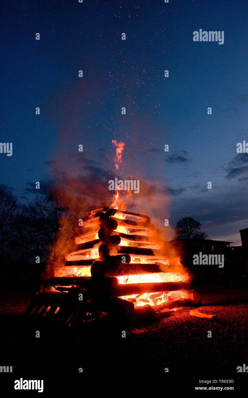 Easter fires hi-res stock photography and images - Alamy