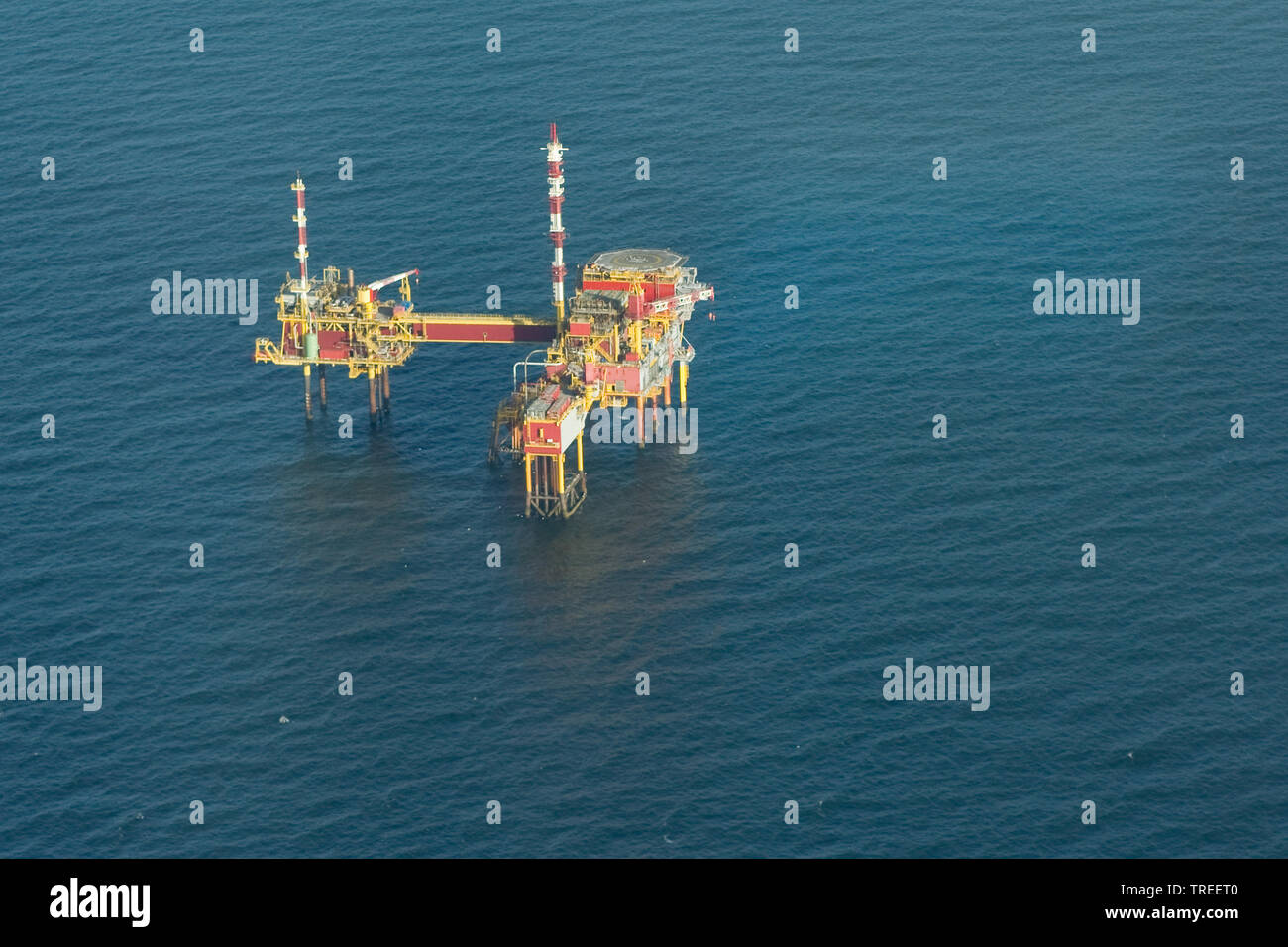Oil Rig in the wadden sea, Netherlands, Frisia Stock Photo - Alamy